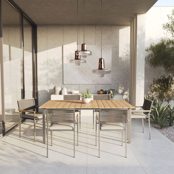 Aluminium Sitzgruppe Matoyo - Beige mit Teakholz Armlehnen